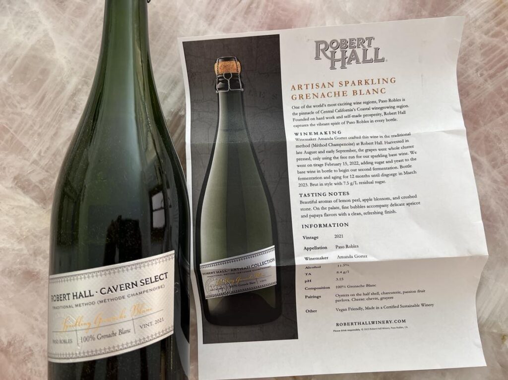 Review: Robert Hall 2021 Cavern Select Sparkling Grenache Blanc – Eve’s ...